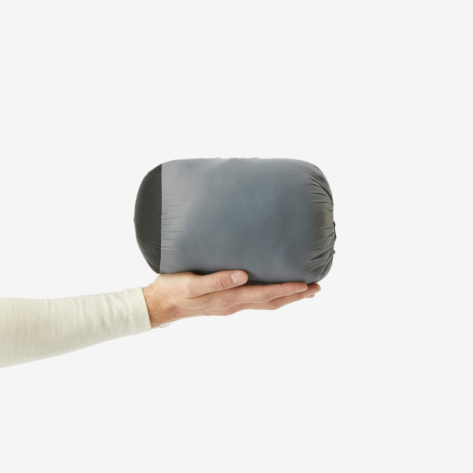 Forclaz Men's MT100 Hooded Synthetic Jacket | Decathlon