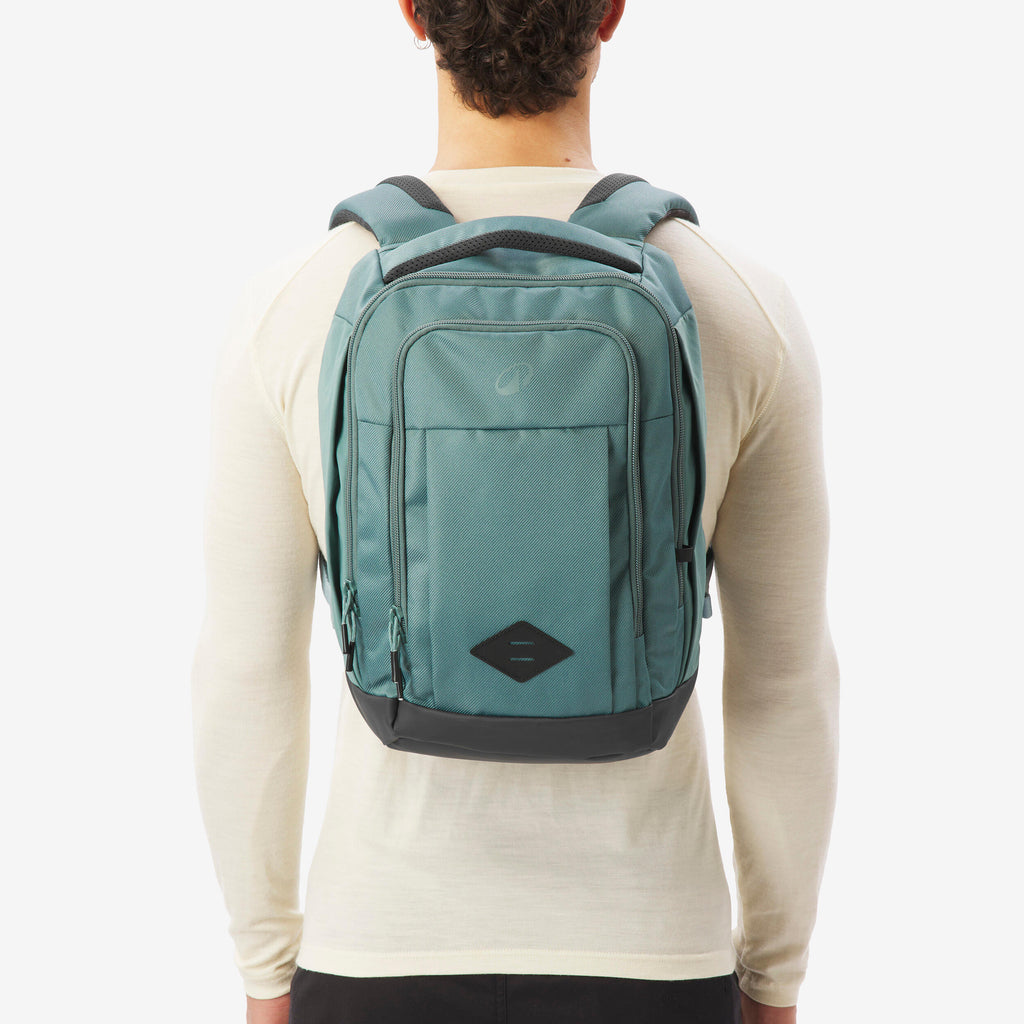 Quechua NH500 Escape 16 L Hiking Backpack – Decathlon