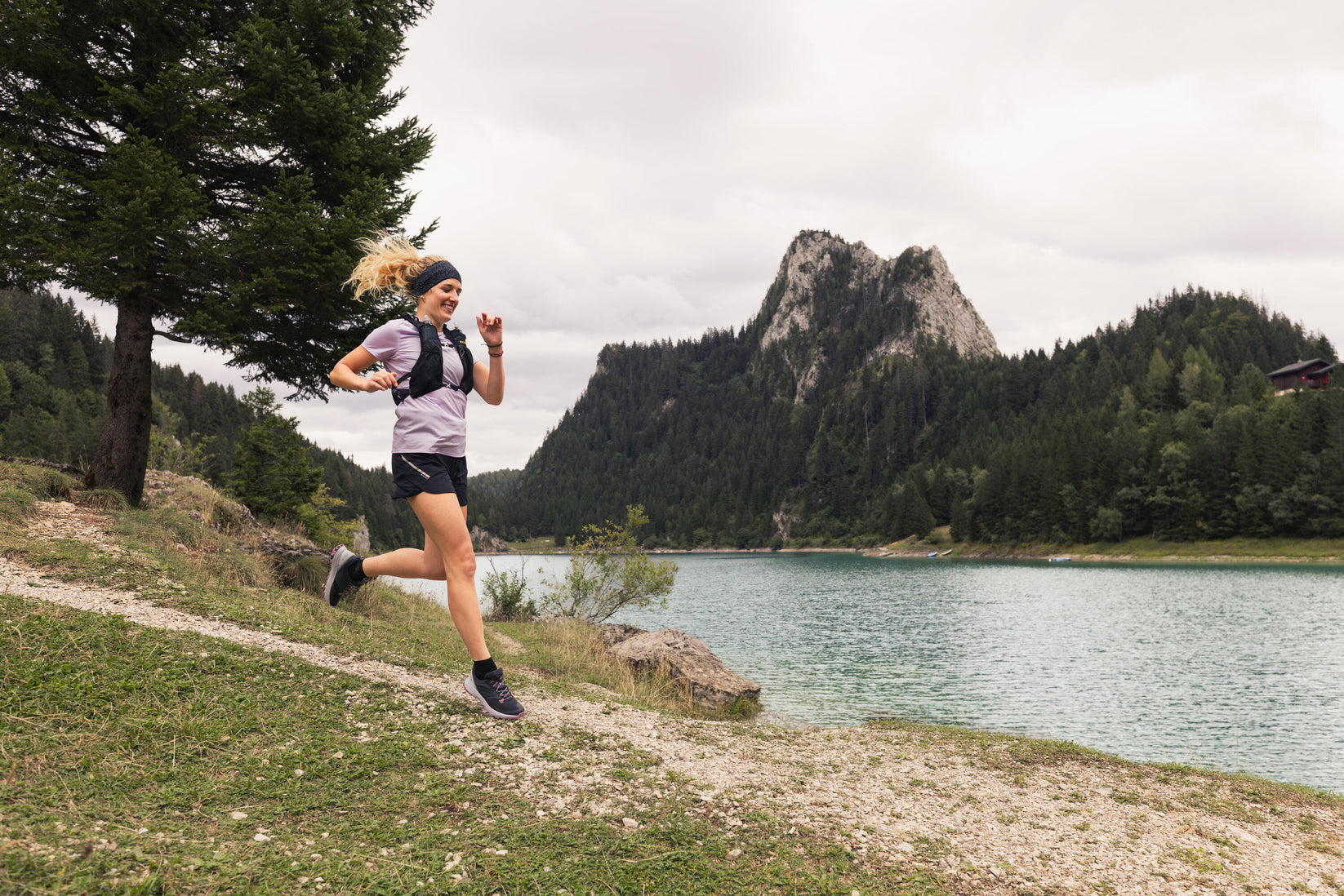 Kiprun Essential 5L Trail Running Hydration Vest - 1L Water Bladder In ...